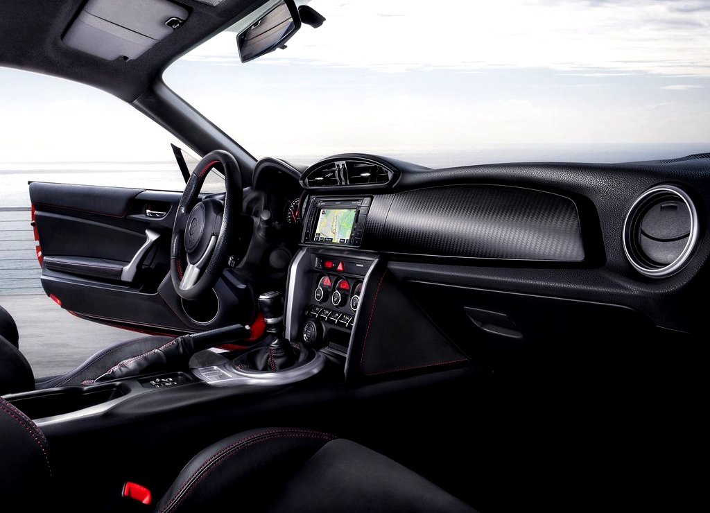 GT 86 … TOYOTA GT 86…! | OopsCars